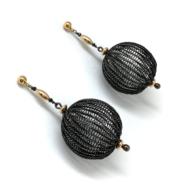 Black Diamond Drop Earrings Earrings Sowon Joo Pistachios